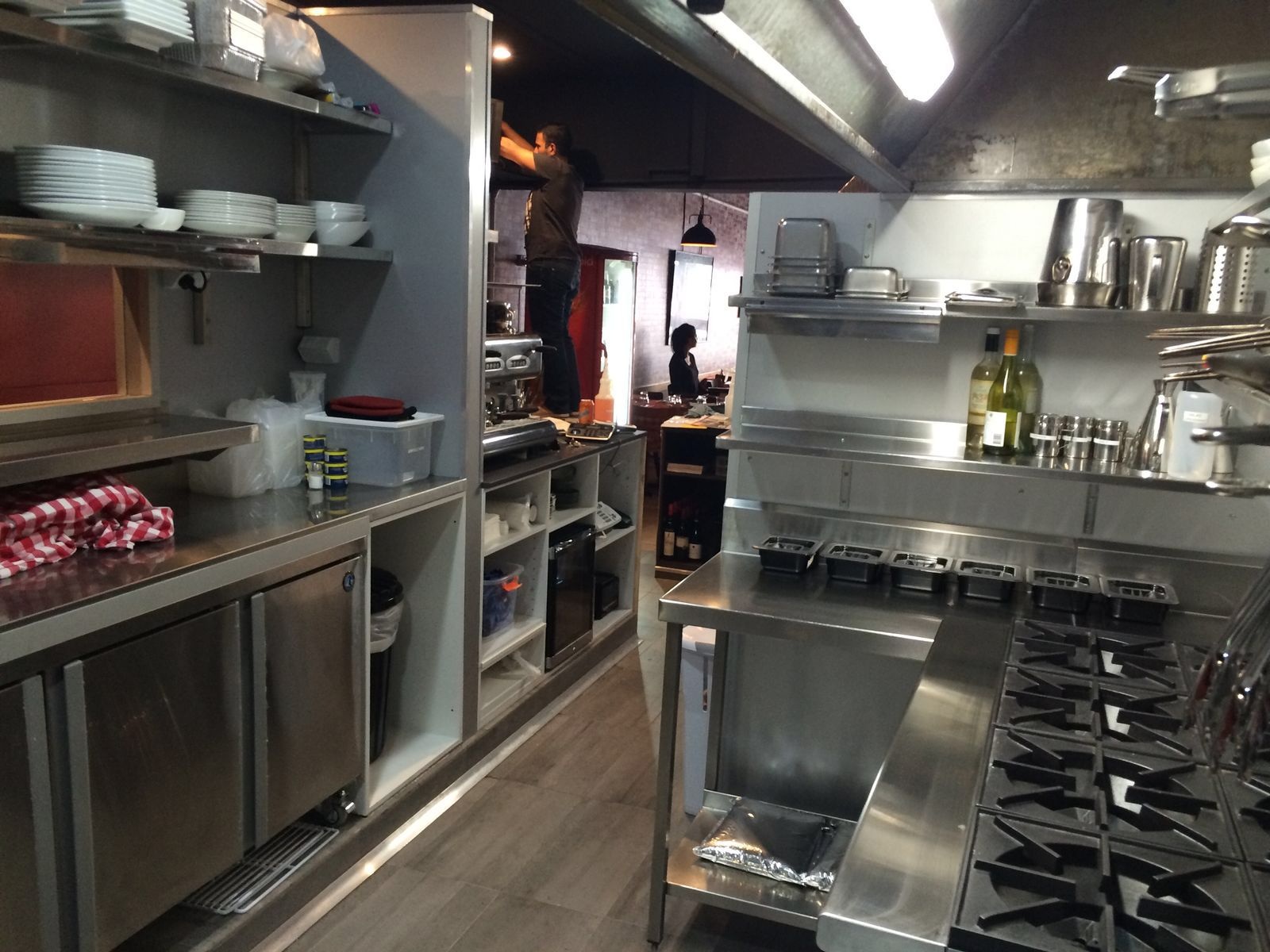 Commercial Custom Design & Kitchen - Zio Pino Pizzaria - SLA Building